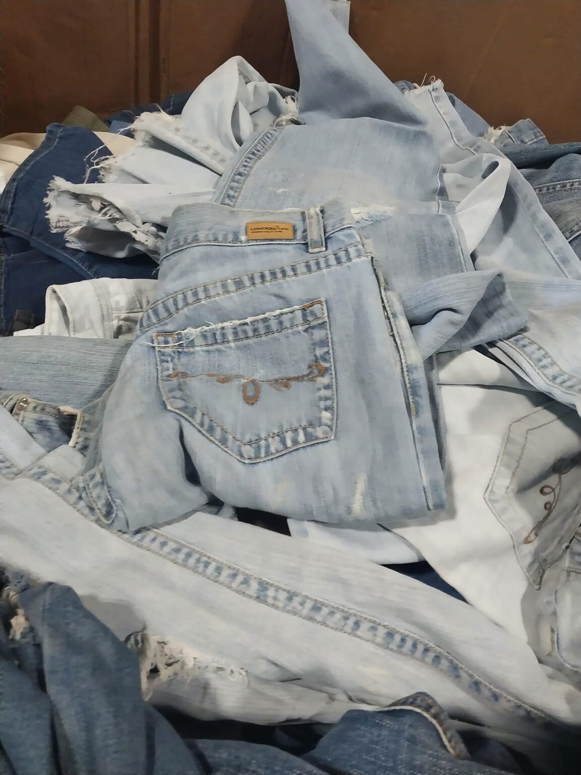 Jean Pants Pallets 250+ Pieces – Bulk Inventory Direct
